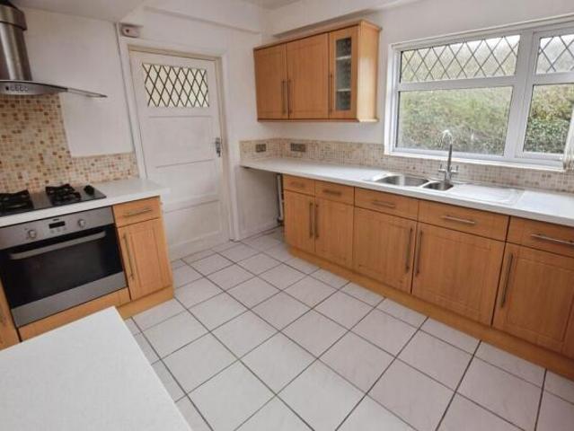 4 bedroom semi detached house for sale in Thackeray Road, EX4