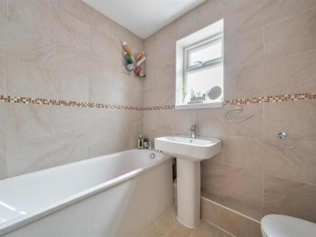 4 bedroom semi detached house for sale in The Buntings, Bedford, MK41