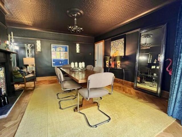 4 bedroom semi detached house for sale in The Oval, Bessacarr, Doncaster, DN4