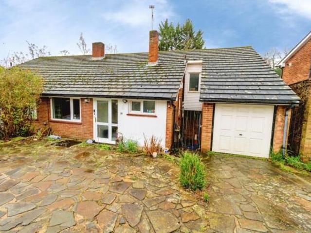4 bedroom semi detached house for sale in The Parkway, Southampton, Hampshire, SO16