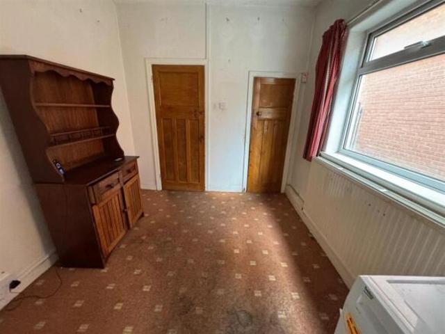 4 bedroom semi detached house for sale in Thingwall Lane, Broadgreen, Liverpool, L14