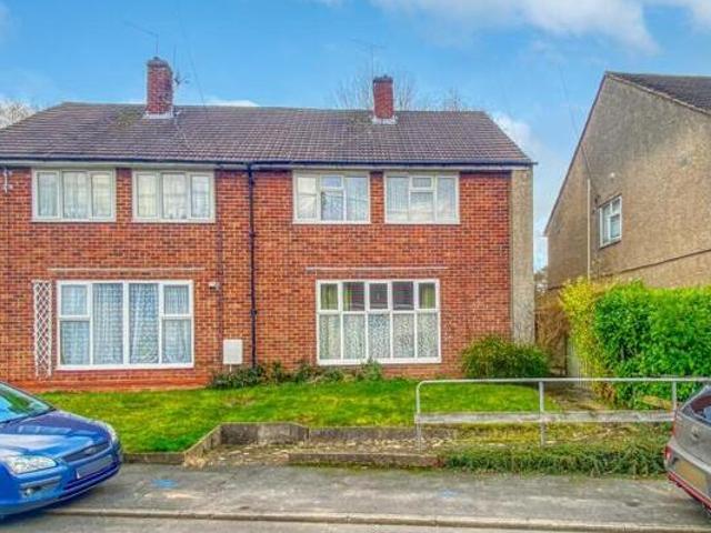 4 Bedroom Semi detached House For Sale In Tile Hill