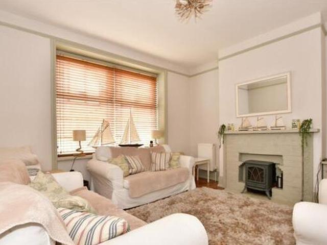 4 Bedroom Semi detached House For Sale In Totland Bay