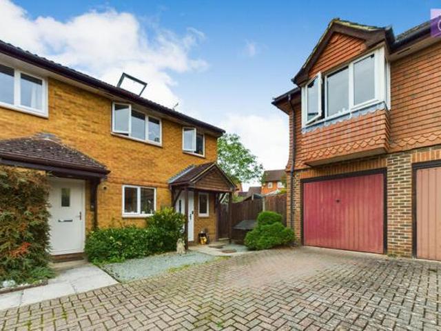 4 Bedroom Semi detached House For Sale In Twyford