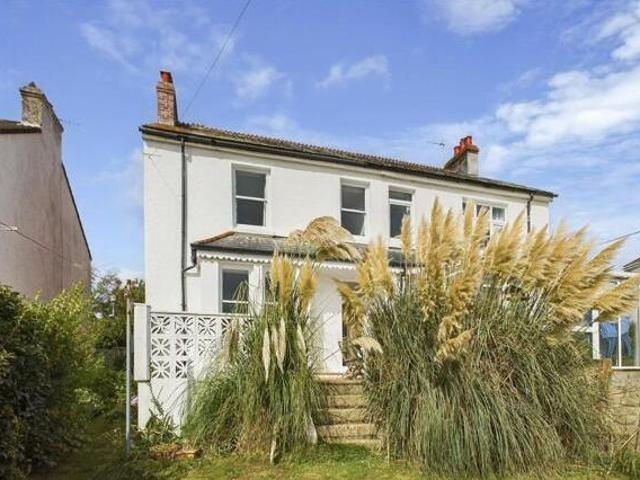 4 Bedroom Semi detached House For Sale In Tywardreath