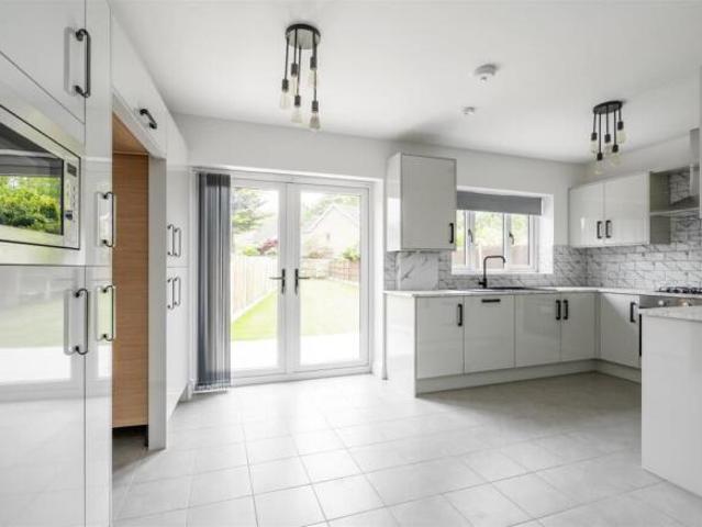 4 bedroom semi detached house for sale in Ulverley Green Road, Solihull, B92