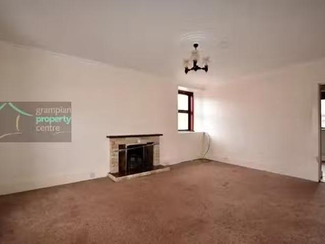4 Bedroom Semi Detached House For Sale In Union Street, Lossie.