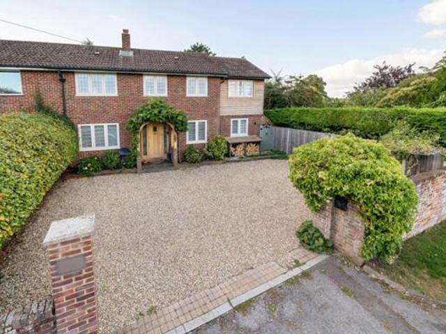 4 Bedroom Semi detached House For Sale In Upper Froyle, Hampshire