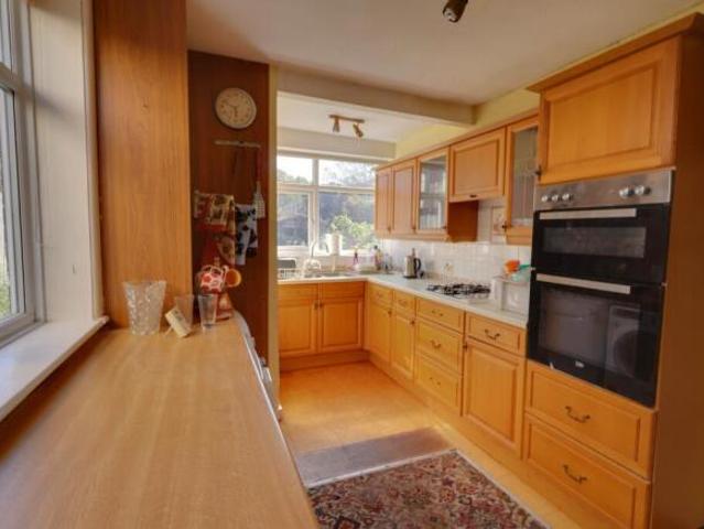 4 bedroom semi detached house for sale in Upper Shirley, Southampton, SO15