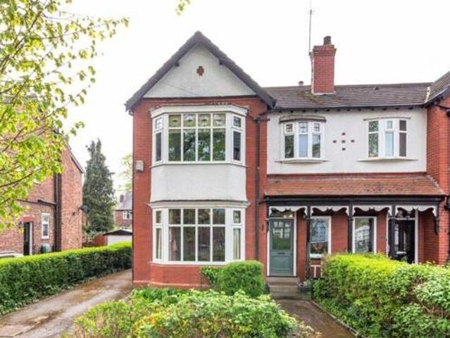 4 Bedroom Semi detached House For Sale In Urmston, Manchester