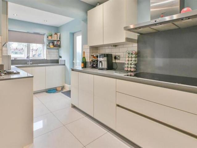 4 bedroom semi detached house for sale in Viking Way, Pilgrims Hatch, Brentwood, CM15