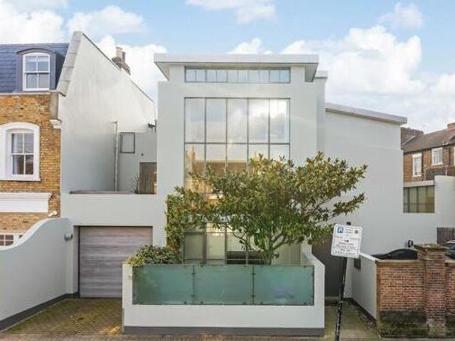 4 Bedroom Semi detached House For Sale In Wandsworth