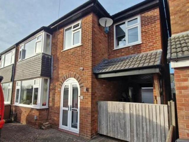 4 Bedroom Semi detached House For Sale In Walton le dale, Preston