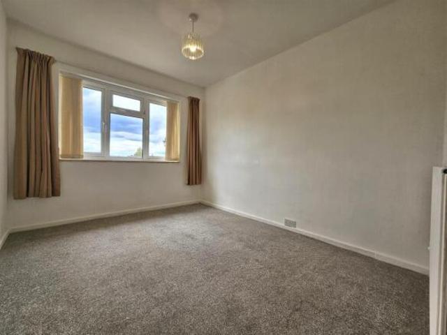 4 bedroom semi detached house for sale in Walford Drive, Solihull, B92
