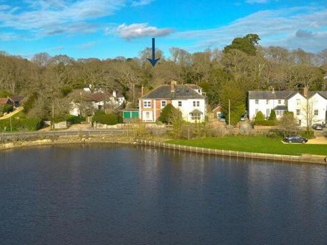 4 Bedroom Semi detached House For Sale In Walhampton, Lymington