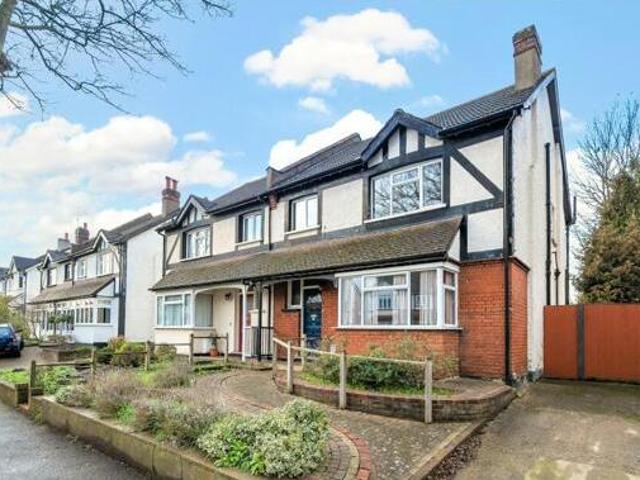 4 Bedroom Semi detached House For Sale In Wallington