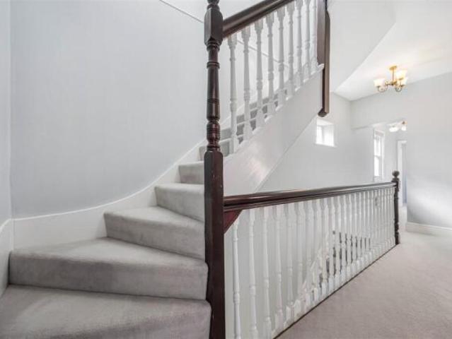 4 bedroom semi detached house for sale in Warwick Road, Reading RG2