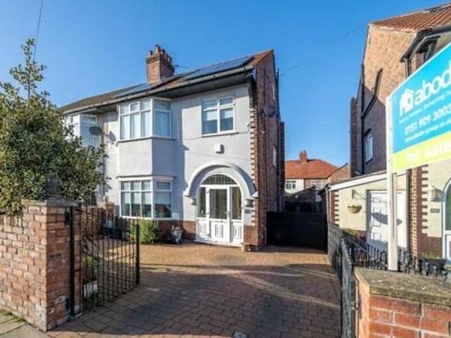 4 Bedroom Semi detached House For Sale In Waterloo