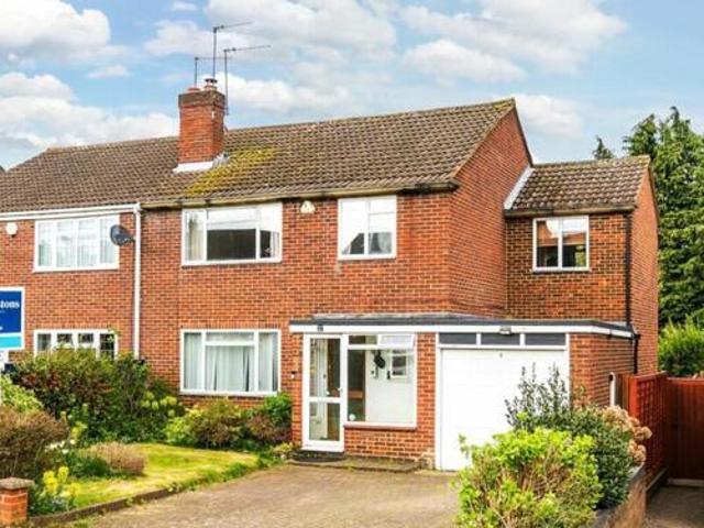 4 Bedroom Semi detached House For Sale In Watford, Hertfordshire