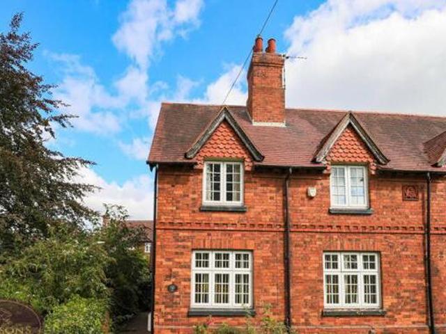 4 Bedroom Semi detached House For Sale In Watnall, Nottingham