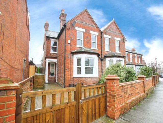4 bedroom semi detached house for sale in Waverley Road, Reading, RG30