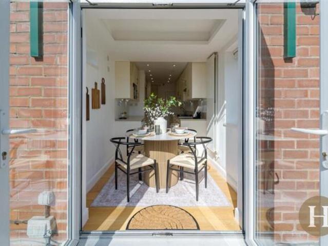 4 bedroom semi detached house for sale in Wentworth Park Avenue, Birmingham, B17