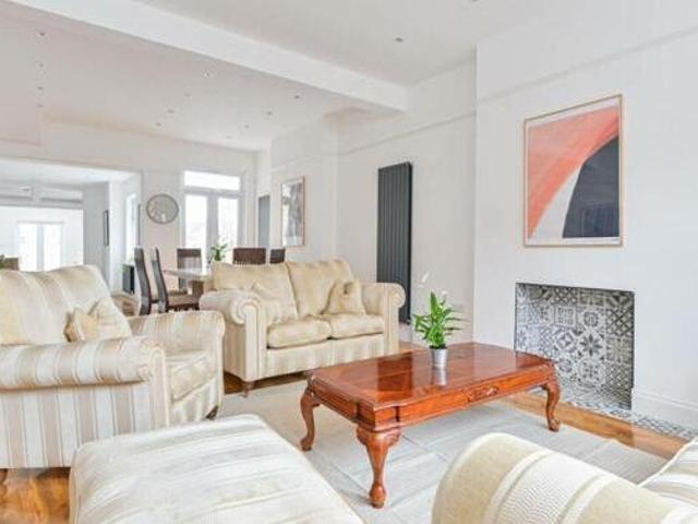 4 Bedroom Semi detached House For Sale In West Norwood, London