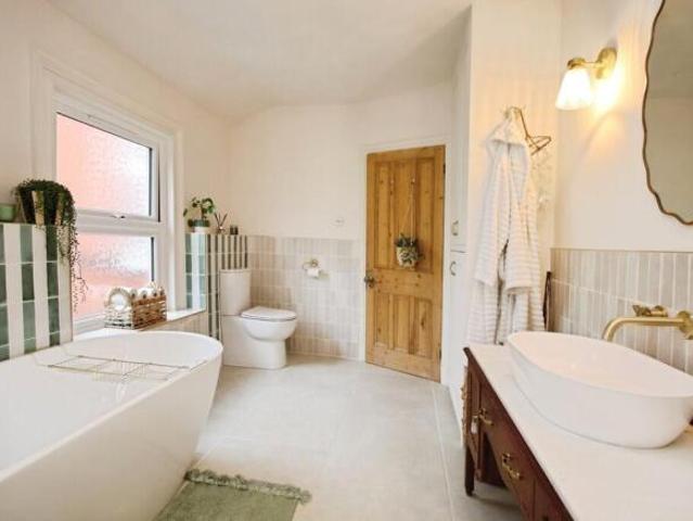 4 bedroom semi detached house for sale in West Parade, Lincoln, LN1