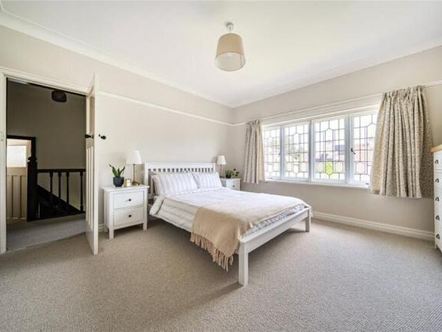 4 bedroom semi detached house for sale in West Park Avenue, Roundhay, Leeds, LS8