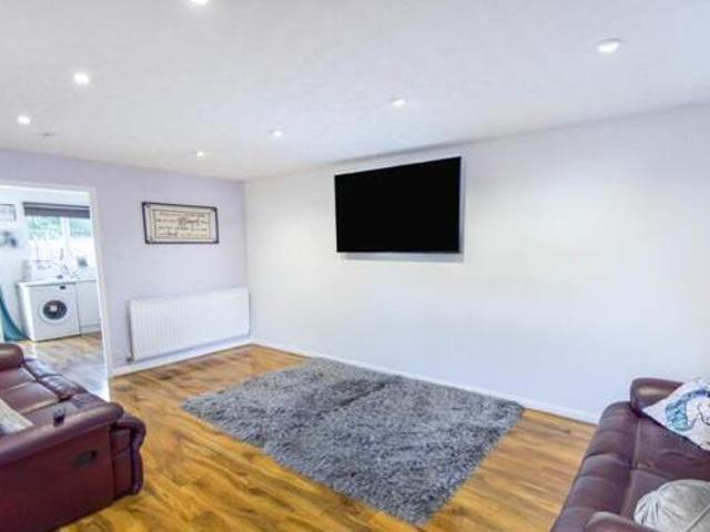 4 Bedroom Semi detached House For Sale In Whitefield