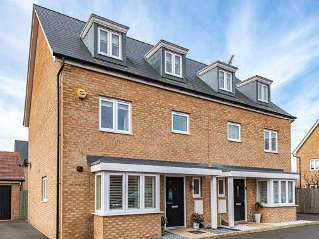 4 Bedroom Semi detached House For Sale In Whitehouse, Milton Keynes