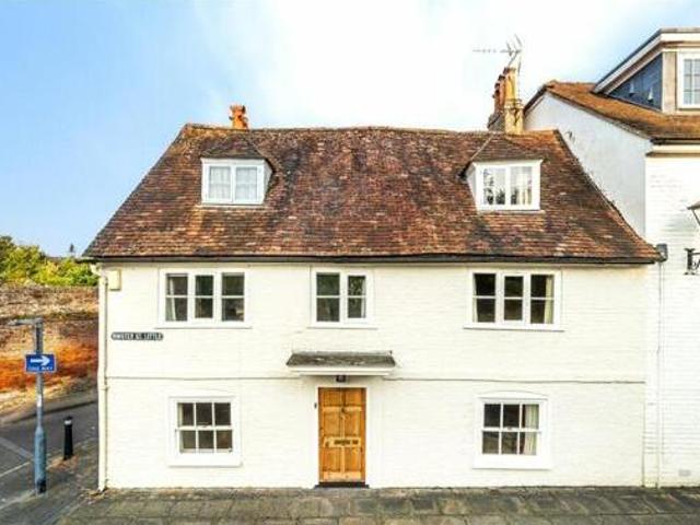 4 Bedroom Semi detached House For Sale In Winchester