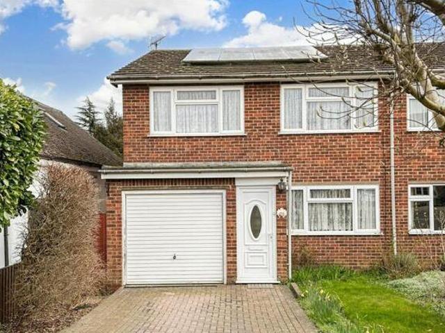 4 Bedroom Semi detached House For Sale In Wigmore, Gillingham