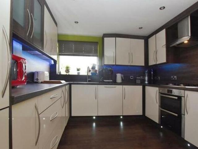 4 Bedroom Semi detached House For Sale In Willerby