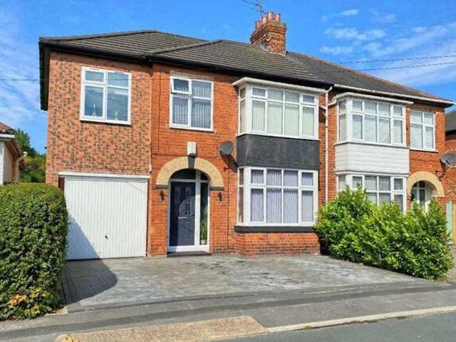 4 Bedroom Semi detached House For Sale In Willerby