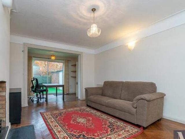 4 Bedroom Semi detached House For Sale In Willesden Green