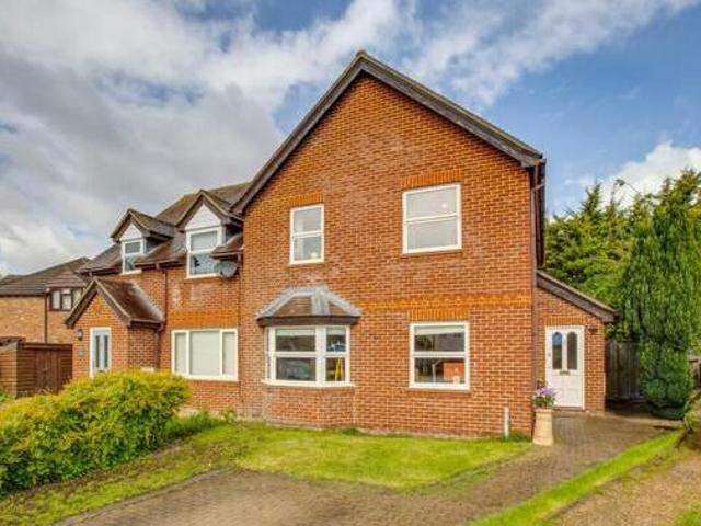 4 Bedroom Semi detached House For Sale In Wooburn Green