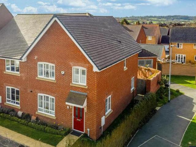 4 Bedroom Semi detached House For Sale In Woodford Halse