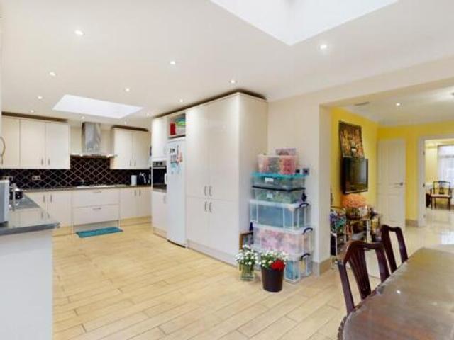 4 bedroom semi detached house for sale in Woodlands Avenue, Ruislip, HA4 9RQ, HA4