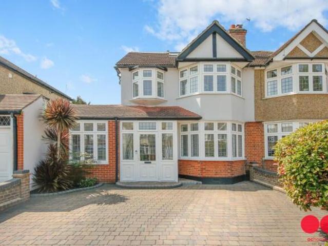 4 bedroom semi detached house for sale in Woodlands Road, Romford, RM1