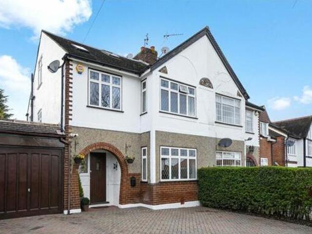 4 Bedroom Semi detached House For Sale In Worcester Park