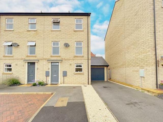 4 Bedroom Semi detached House For Sale In Ackworth