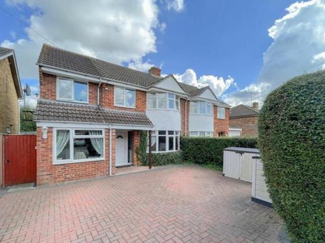 4 Bedroom Semi detached House For Sale In Abingdon