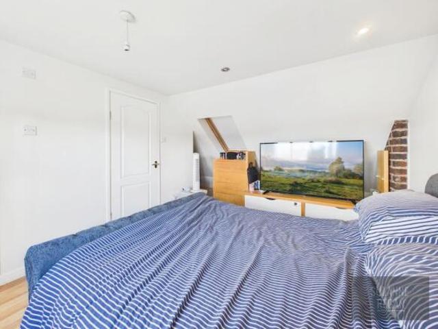 4 bedroom semi detached house for sale in Allesley Old Road, Allesley, Coventry, CV5