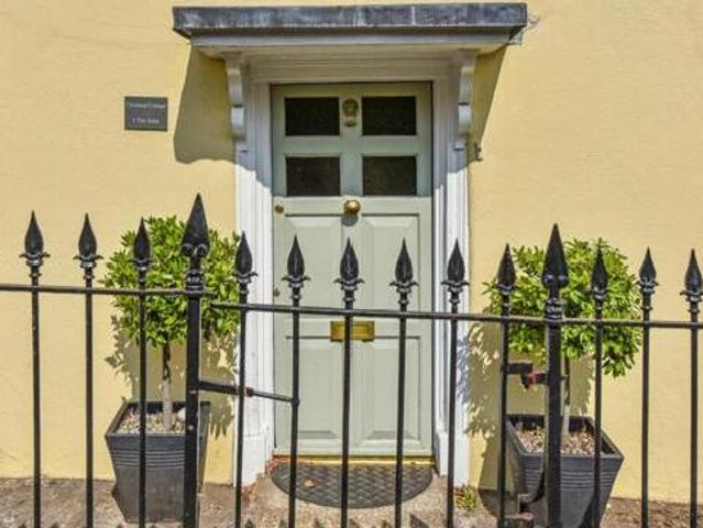 4 Bedroom Semi detached House For Sale In Alresford