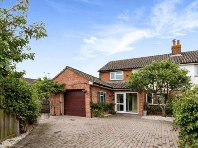 4 Bedroom Semi detached House For Sale In Alton