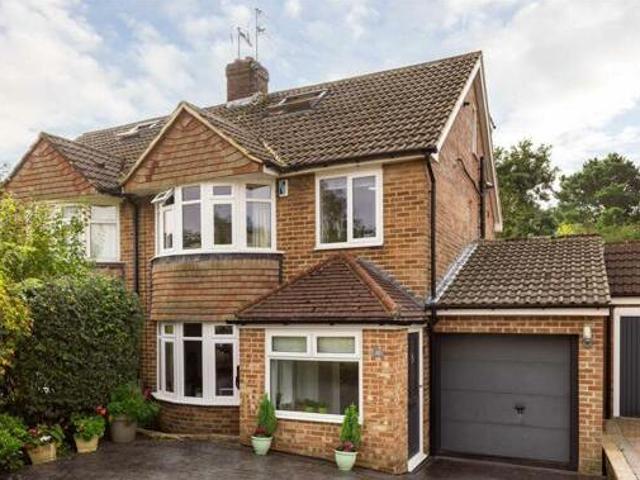 4 Bedroom Semi detached House For Sale In Alwoodley