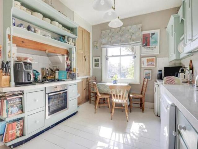 4 bedroom semi detached house for sale in Anglesea Road, Ipswich, IP1