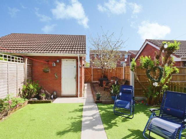 4 bedroom semi detached house for sale in Armstrong Way, YORK, YO30