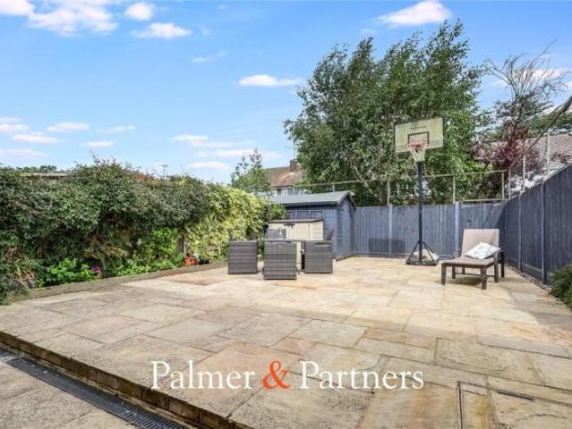 4 bedroom semi detached house for sale in Arnold Way, Galleywood, Chelmsford, Essex, CM2